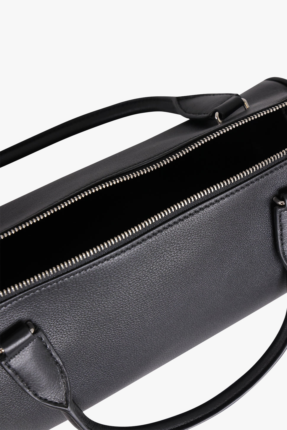 Edith Round Tube Handbag | Black – Parlour X